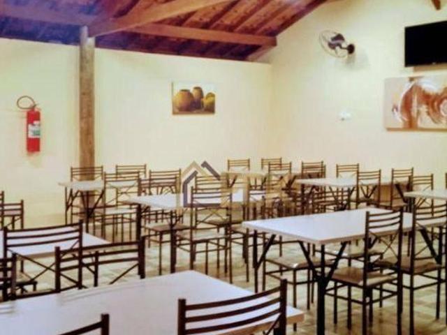 Chácara com 2 dormitórios à venda, 1620 m² por R$ 970.000 Cidade Jardim Taubaté/SP