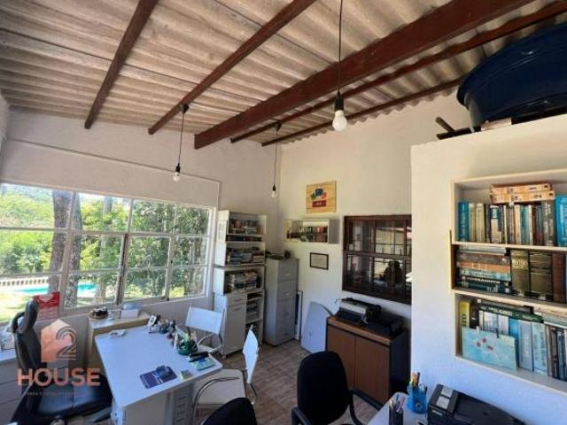 Chácara com 2 dormitórios à venda, 5000 m² por R$ 2600.000 Correas Arujá/SP