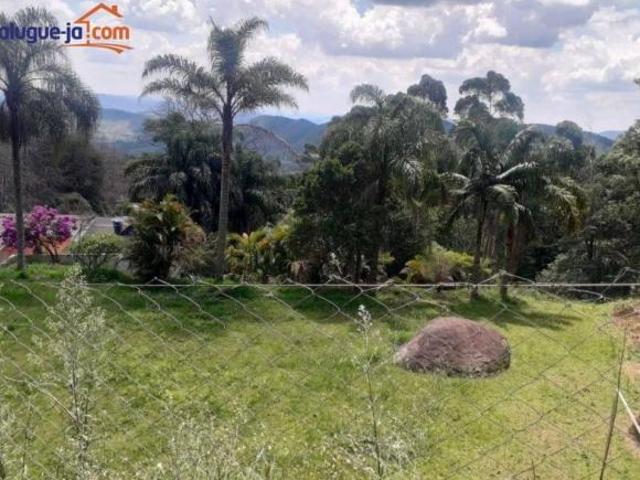 Chácara com 2 dormitórios à Venda com Terreno de 21100 m² e 118,00m² de Área Construída Chácara
