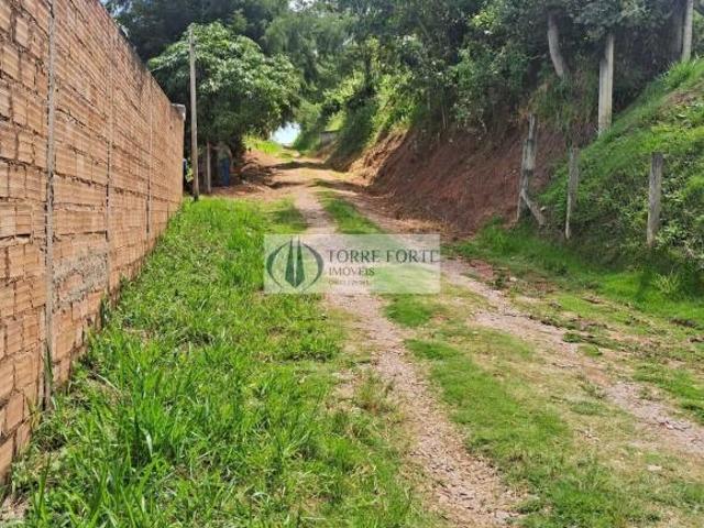 Chacara com 2 dormitorios 2 vagas de garagem com Varanda em Socorro SP