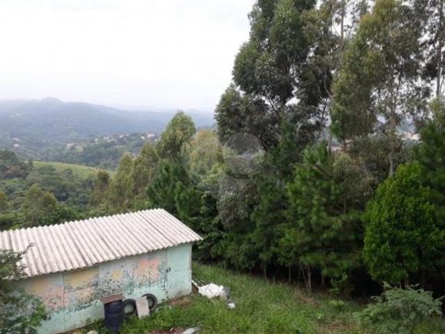 Chácara com 2 quartos à venda em Chácaras monte serrat SP