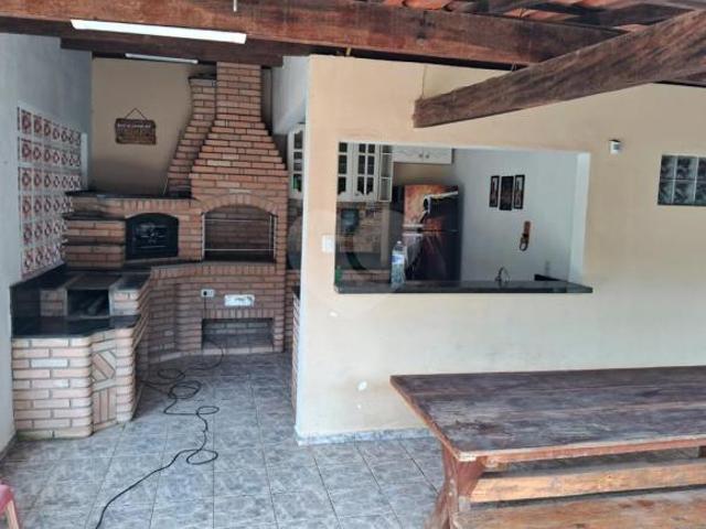Chácara com 2 quartos à venda em Jardim Tarantela SP