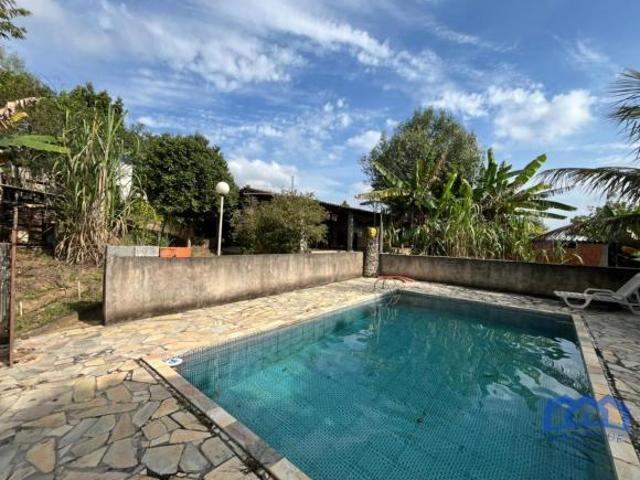 Chácara com 2 Quartos e 2 banheiros à Venda, 2.000 m² por R$ 320.000 Cód. ch2744
