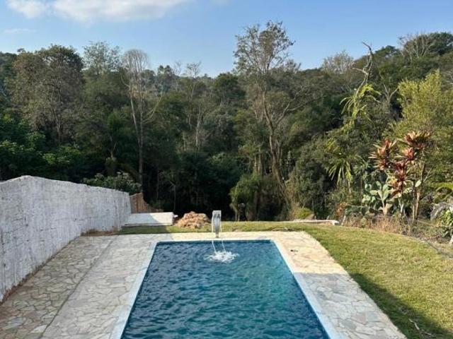 Chácara com 2 Quartos e 2 banheiros à Venda, 588 m² por R$ 380.000 Cód. ch2380