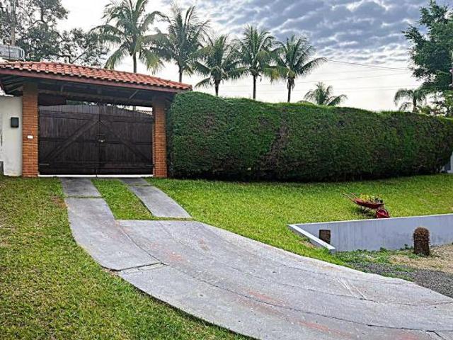 Chácara com 2.112,00m² Localizado no Condomínio Vitassay