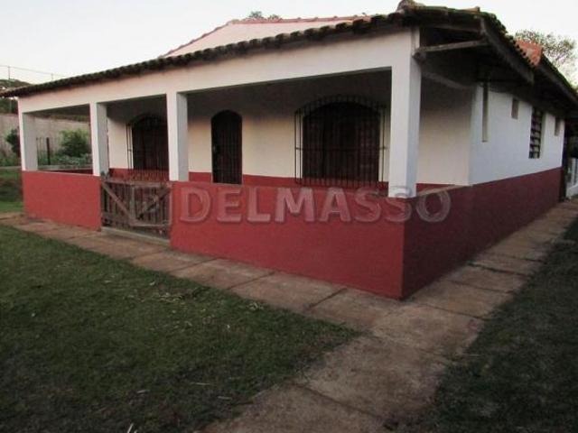 Chácara com 2.497 m² próximo ao asfalto!