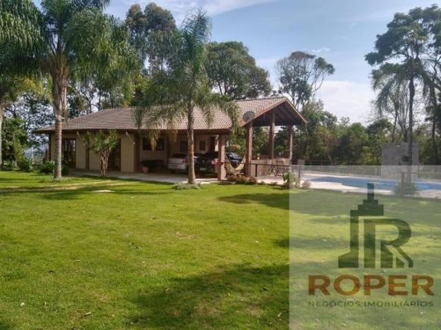 Chácara com 2.500 m²/Casa Sede/Piscina/ Lago à venda em Varzea Paulista