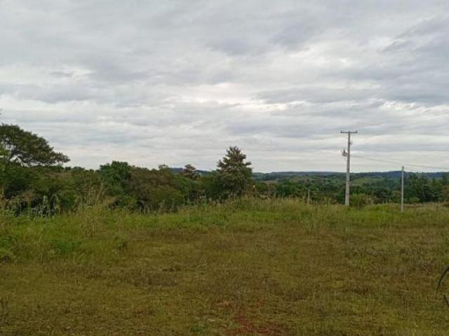 ?CHÁCARA COM 2.800M2 EM ÁGUA BOA?