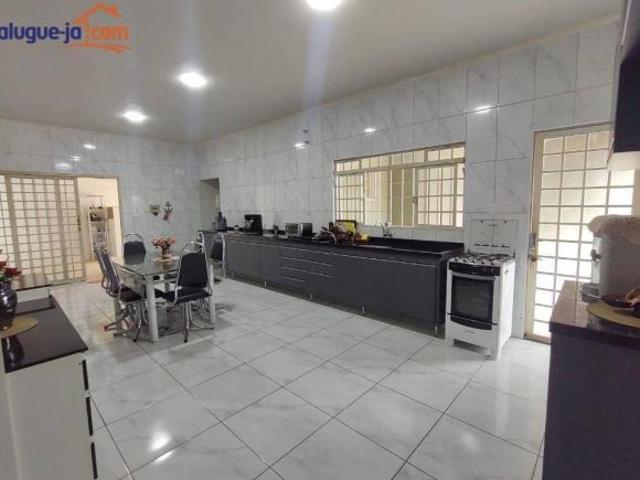 Chácara com 3 dormitórios à venda, 1000 m² por R$ 895.000,00 São João da Boa Vista Caçapava/SP
