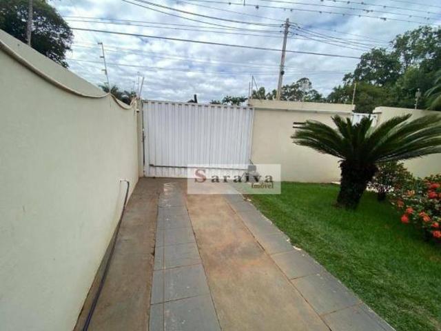 Chácara com 3 dormitórios à venda, 1100 m² por R$ 750.000,00 Baririzinho Itapuí/SP