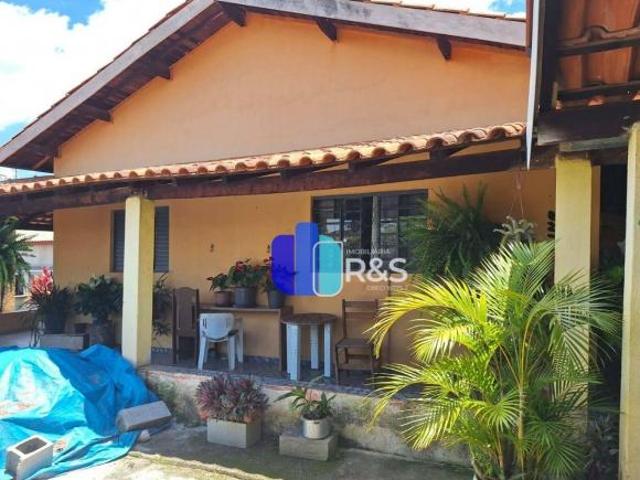 Chácara com 3 dormitórios à venda, 1260 m² por R$ 690.000 Monterrey Louveira/SP
