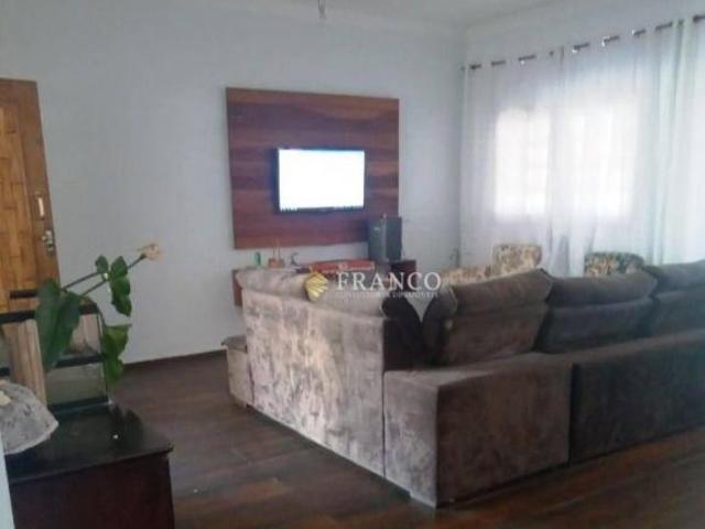 Chácara com 3 dormitórios à venda, 1380 m² Chácaras Ingrid Taubaté/SP