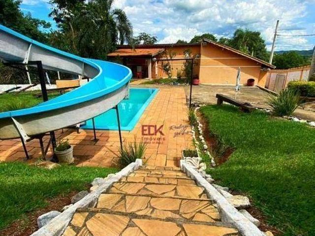 Chácara com 3 dormitórios à venda, 1570 m² por R$ 1.200.000,00 Barreiro Taubaté/SP