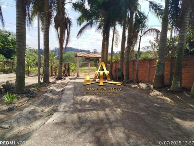 Chácara com 3 dormitórios à venda, 1500 m² por R$ 540.000,00 Centro Votorantim/SP