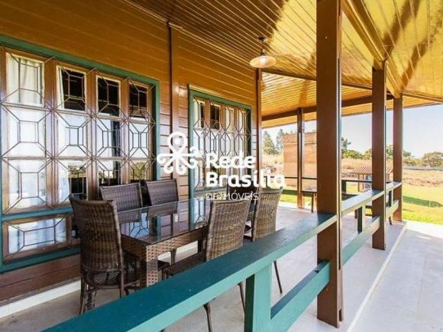 Chácara com 3 dormitórios à venda, 20000 m² por R$ 2.200.000,00 Jardim Botânico Brasília/DF