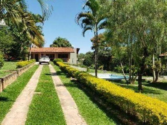 Chácara com 3 dormitórios à venda, 2000 m² por R$ 1.690.000,00 Dois Córregos Valinhos/SP