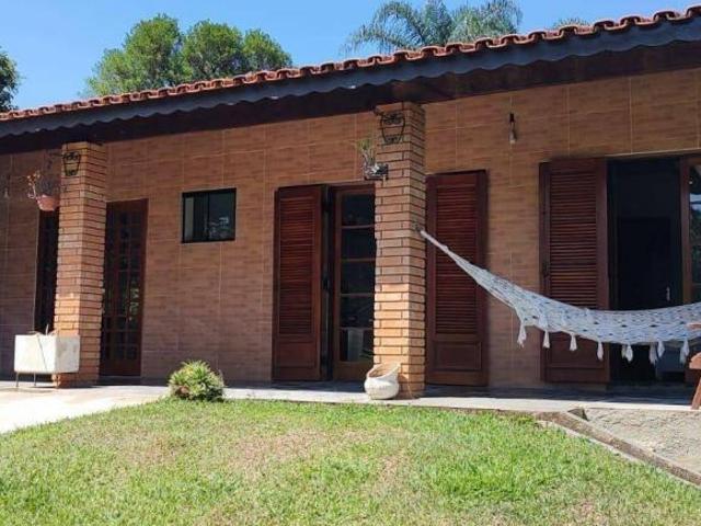 Chácara com 3 dormitórios à venda, 2000 m² por R$ 1.700.000,00 Chácaras São Bento Valinhos/SP
