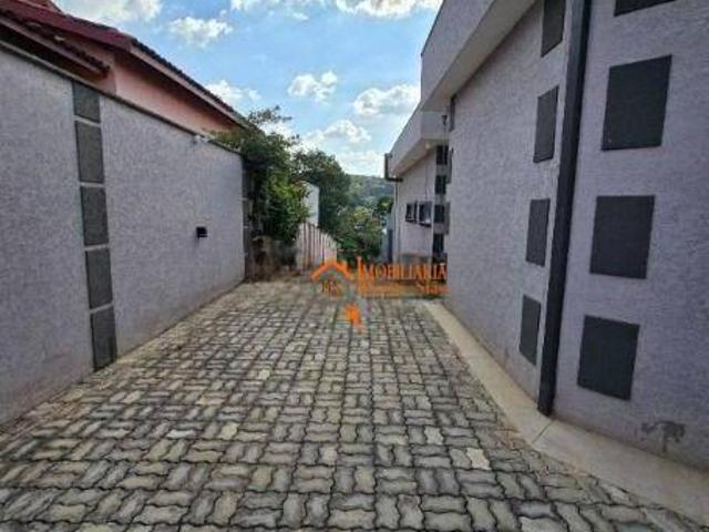 Chácara com 3 dormitórios à venda, 2000 m² por R$ 1.790.000,00 Jardim Estância Brasil Atibaia/SP