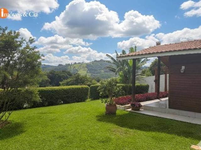 Chácara com 3 dormitórios à venda, 2000 m² por R$ 890.000,00 Pinheirinho Atibaia/SP
