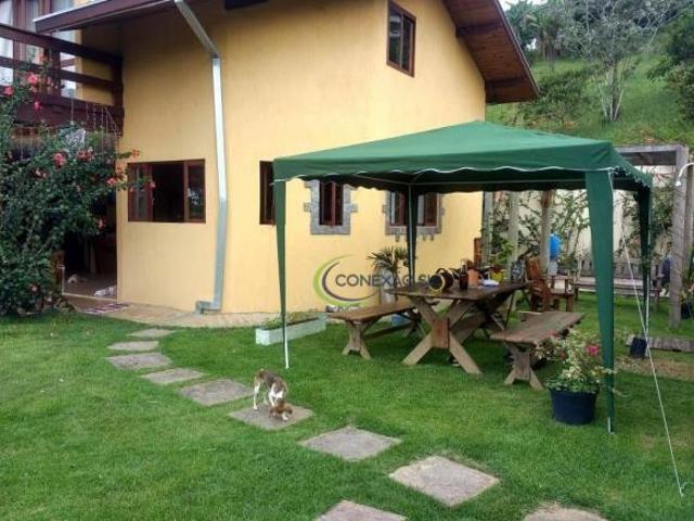 Chácara com 3 dormitórios à venda, 2000 m² por R$ 950.000,00 Freitas São José dos Campos/SP