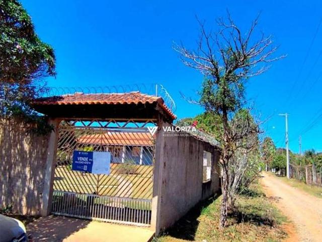 Chácara com 3 dormitórios à venda, 2008 m² por R$ 690.000,00 Cercado Araçoiaba da Serra/SP