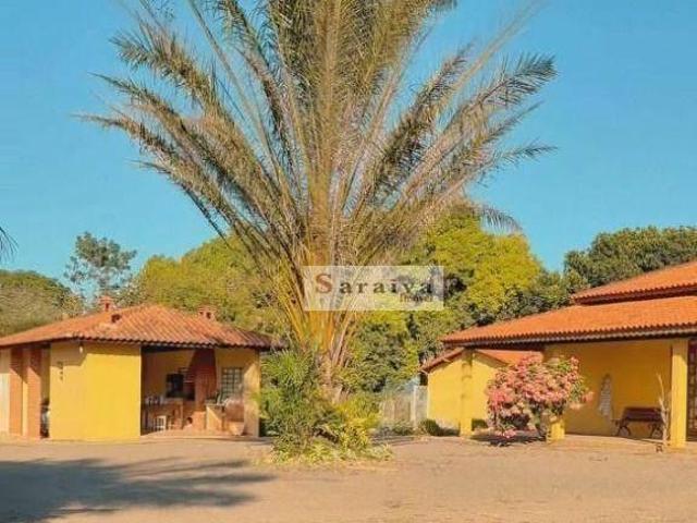 Chácara com 3 dormitórios à venda, 21000 m² por R$ 1.200.000,00 Jeriva Boituva/SP