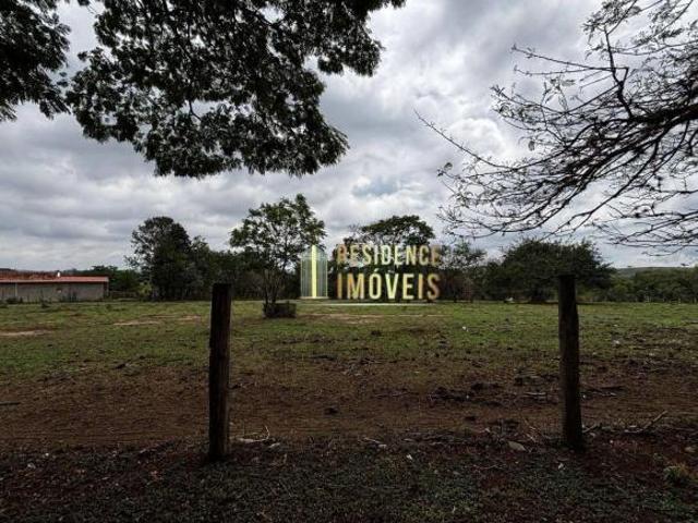 Chácara com 3 dormitórios à venda, 24000 m² por R$ 1.499.000,00 Cercado Araçoiaba da Serra/SP