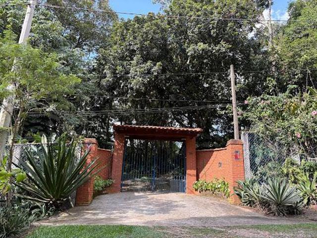 Chácara com 3 dormitórios à venda, 2500 m² por R$ 1.300.000,00 Planalto Verde São Roque/SP