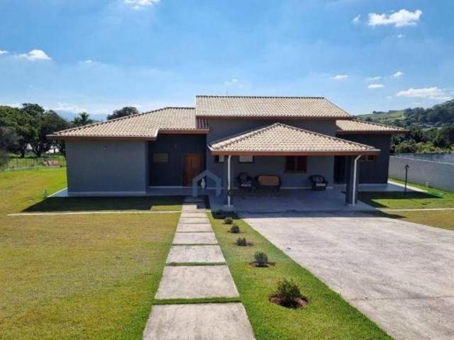 Chácara com 3 dormitórios à venda, 3000 m² por R$ 2.400.000,00 Chácaras Cataguá Taubaté/SP