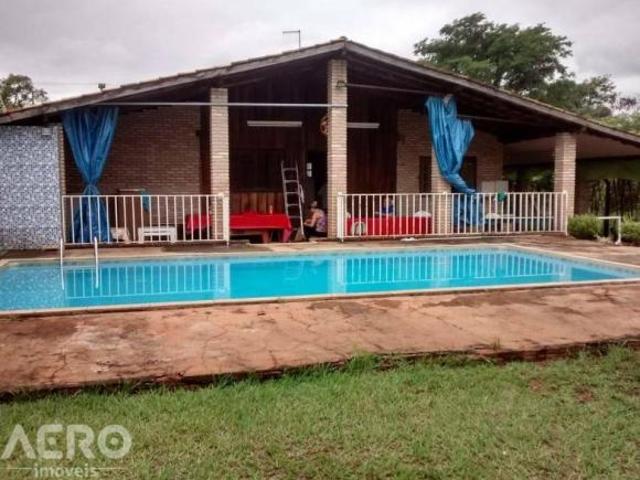 Chácara com 3 dormitórios à venda, 300 m² por R$ 370.000,00 Igapó Bauru/SP