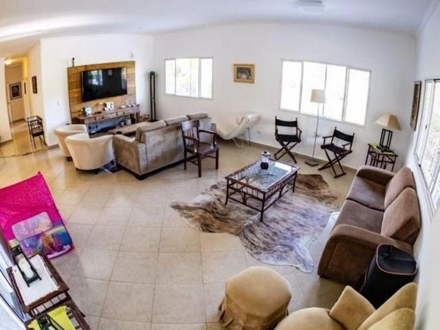 Chácara com 3 dormitórios à venda, 34000 m² por R$ 2.200.000,00 Centro Paraibuna/SP