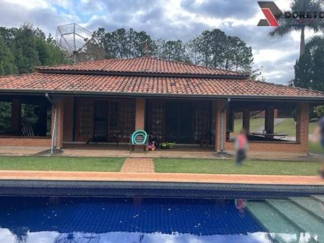 Chácara com 3 dormitórios à venda, 4436 m² por R$ 1.600.000,00 Vale do Sol Boituva/SP