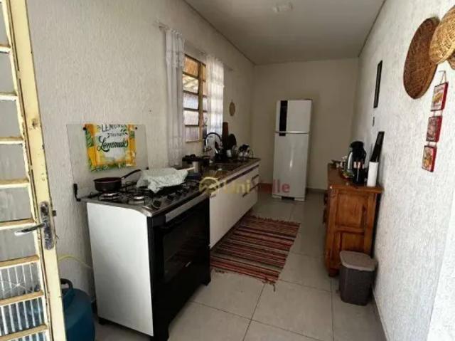Chácara com 3 dormitórios à venda, 4 m² por R$ 770.000,00 Zona Rural São Luiz do Paraitinga/SP