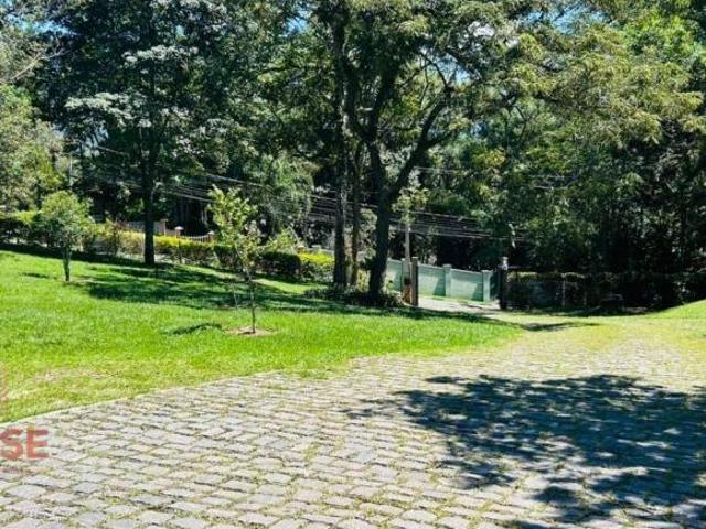 Chácara com 3 dormitórios à venda, 5000 m² por R$ 3.890.000,00 Correas Arujá/SP