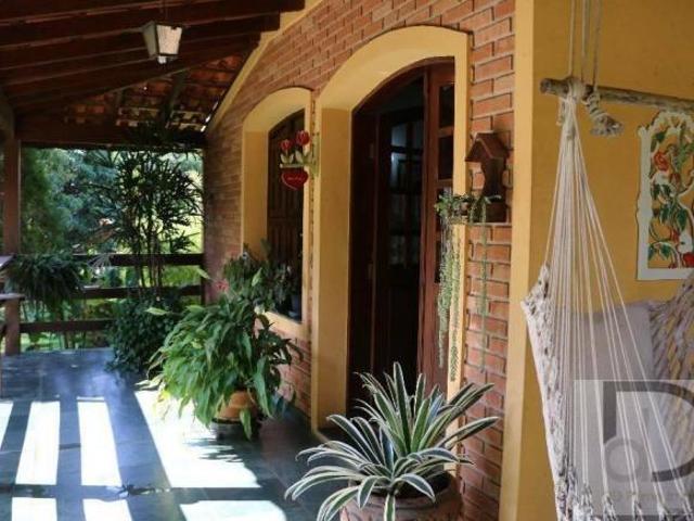 Chácara com 3 dormitórios à venda, 5395 m² por R$ 2.180.000,00 Centro Louveira/SP