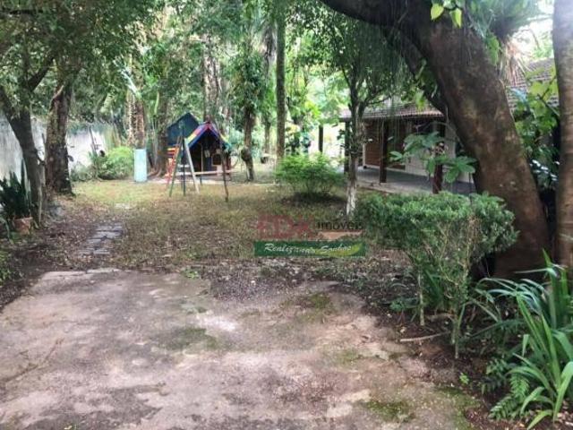 Chácara com 3 dormitórios à venda, 5500 m² por R$ 1.450.000,00 Parque Santo Antônio Taubaté/SP