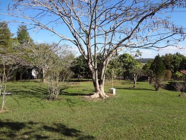 Chácara com 3 dormitórios à venda, 6450 m² por R$ 700.000,00 Camargo II Águas de São Pedro/SP