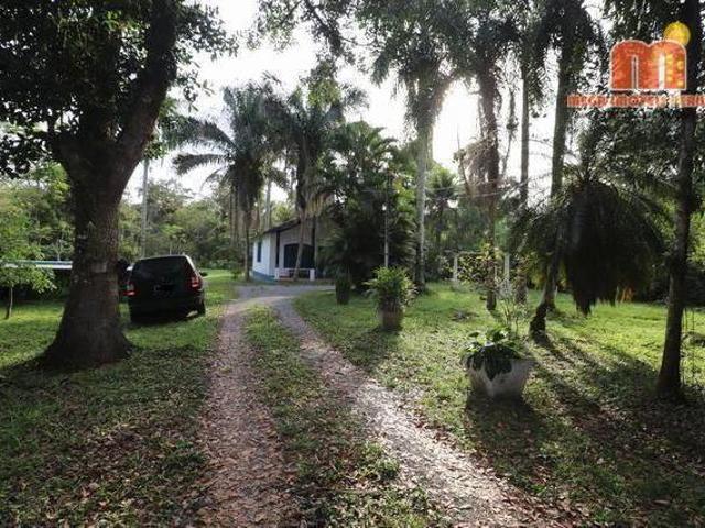 Chácara com 3 dormitórios à venda, 6800 m² por R$ 650.000,00 Vila Peruibe Peruíbe/SP