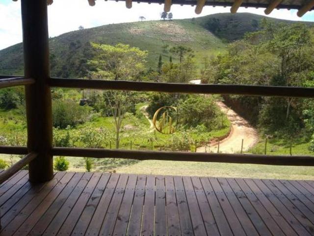 Chácara com 3 dormitórios à venda, 9000 m² por R$ 1.065.000,00 Morro Azul Paraibuna/SP
