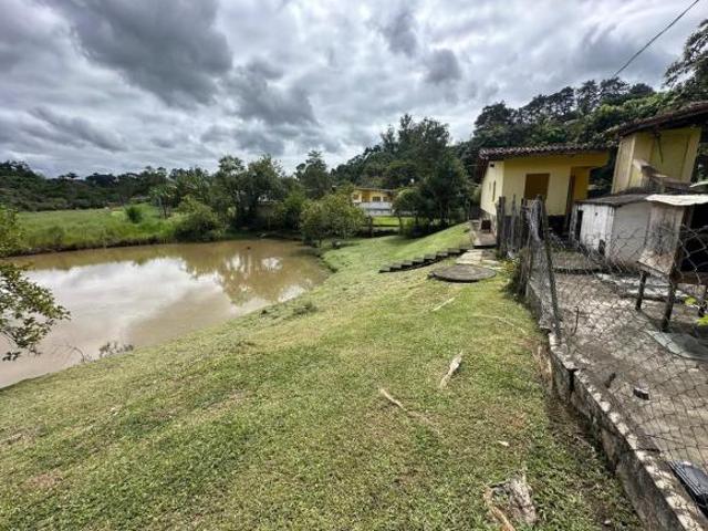 Chácara com 3 dormitórios à venda por RS 650.000 Centro Santa Isabel SP