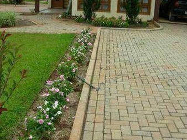 Chácara com 3 dormitórios 1 suíte, 1560 m² por R$ 999.000 Loteamento Chácaras Vale das Garças Ca