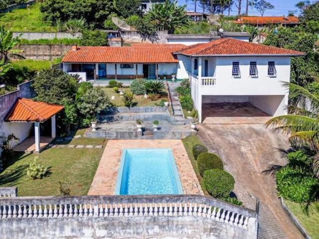 Chácara com 3 dormitórios, 1 suíte à venda, 360m2 por R$ 799.000 Bairro Chácara Fernão Dias Atib