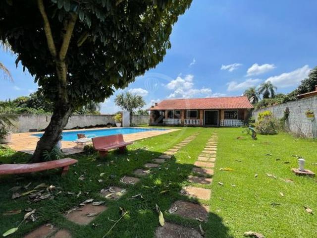 Chácara com 3 dormitórios, 212m² por R$ 560.000 – Água Branca – Boituva/SP