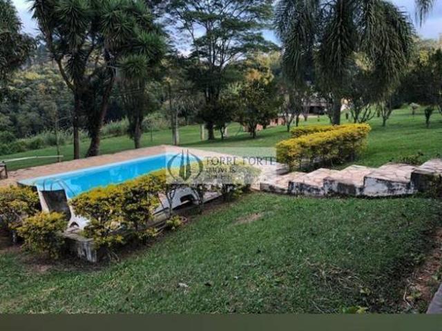 Chacara com 3 dormitorios 2 suites 17 vagas em Sao Roque