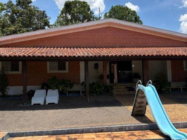 Chácara com 3 dormitórios à venda, 5300 m² por R$ 1.380.000,00 Chácaras de Recreiro Represa Nova