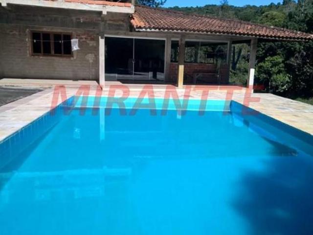 Chácara com 3 quartos