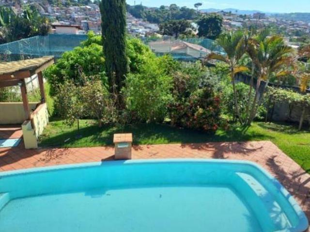 Chácara com 3 quartos à venda, 1100 m² por R$ 2.330.000 Jardim Estância Brasil Atibaia/SP
