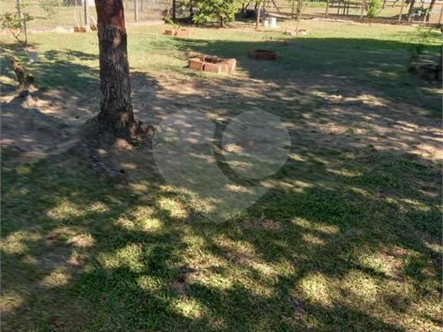 Chácara à venda com 3 quartos, sendo 1 suíte, em Loteamento Aracê de Santo Antonio i, São Carlos
