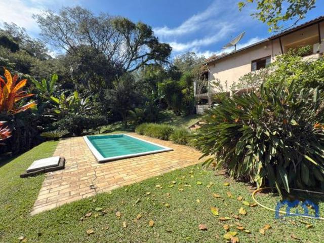 Chácara com 3 Quartos e 4 banheiros à Venda, 2.520 m² por 850.000 Cód. ch2316