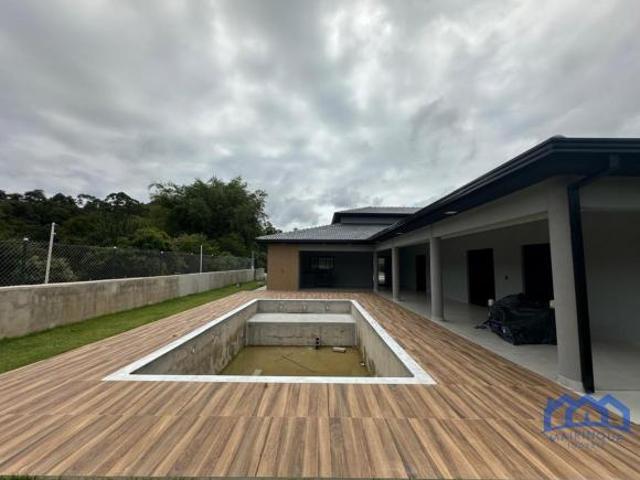 Chácara com 3 Quartos e 5 banheiros à Venda, 1.000 m² por R$ 1.500.000 Cód. ch2608